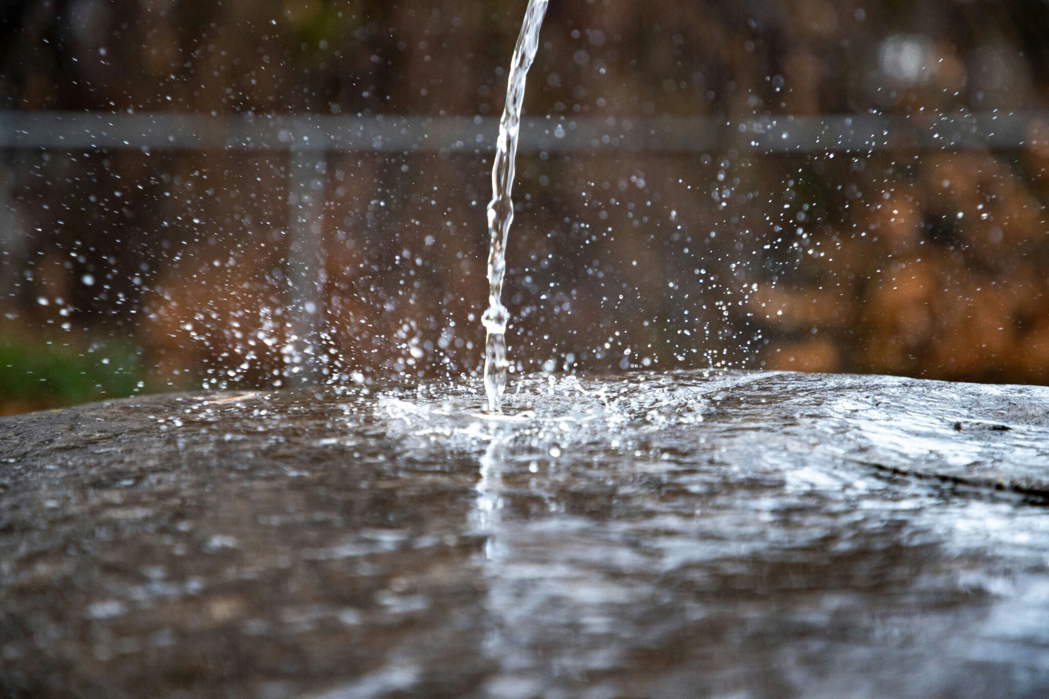Amazon deploys AI leak detector in Bergamo water network - Ocean and ...